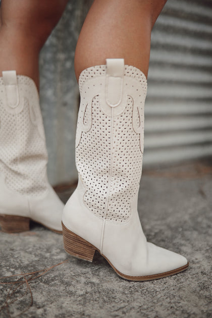 Boots – Dress Code Lafayette
